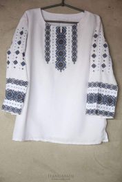 Buy Embroidered peasant blouse "Blue lozenge pattern" online | TS Handmade