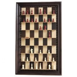Wall-mounted chess set